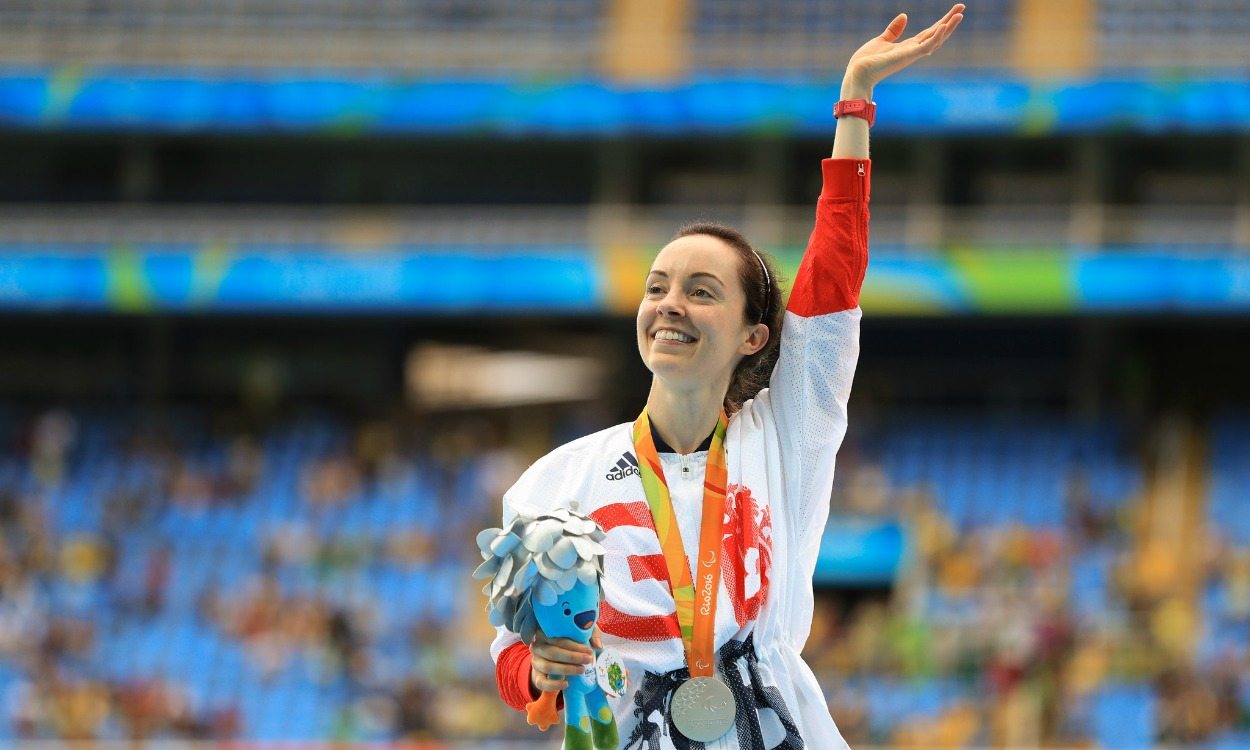 Stef Reid takes long jump silver at the Paralympics in Rio - Athletics ...