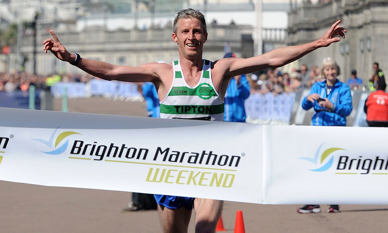 Stuart Hawkes and Helen Davies win Brighton Marathon - Athletics Weekly