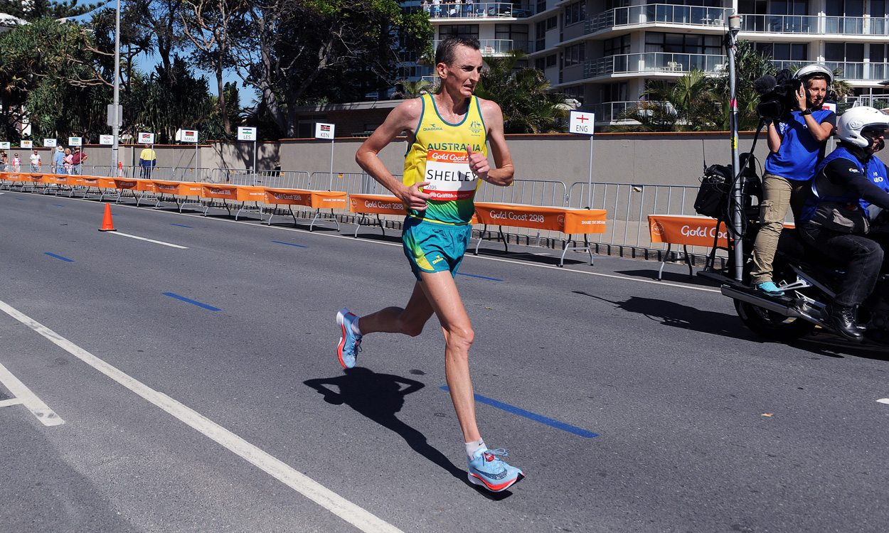 Michael Shelley wins Commonwealth marathon as Callum Hawkins suffers ...
