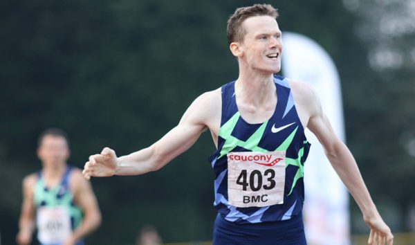 Max Burgin runs 1:44 UK U20 800m record at Trafford - AW