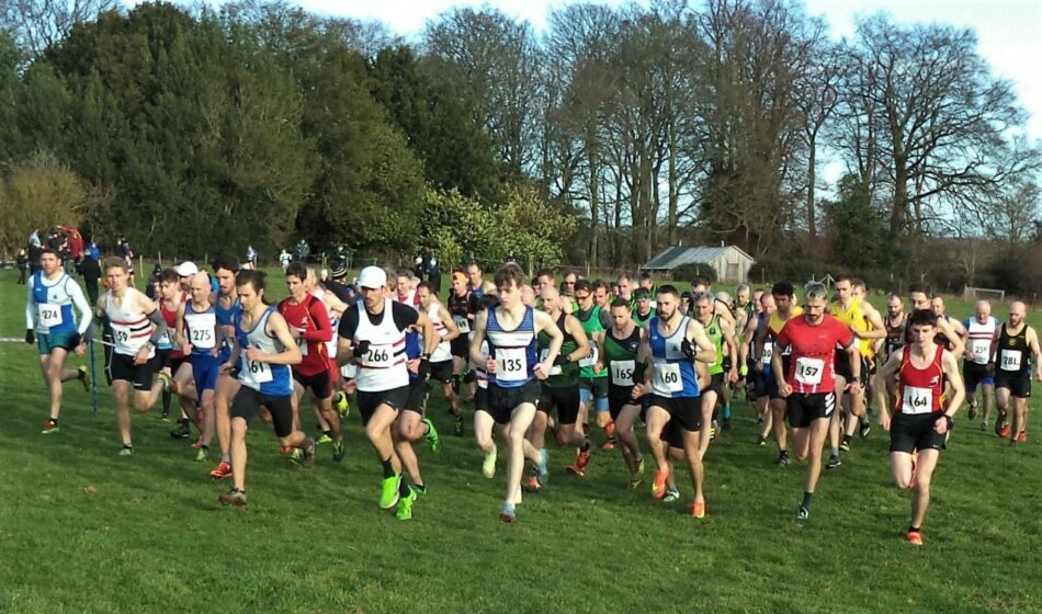 thumbnail_Men start, with Winner Matt Bowser in cap - AW