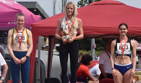 Keely Hodgkinson turns on the speed at England age-group champs - AW