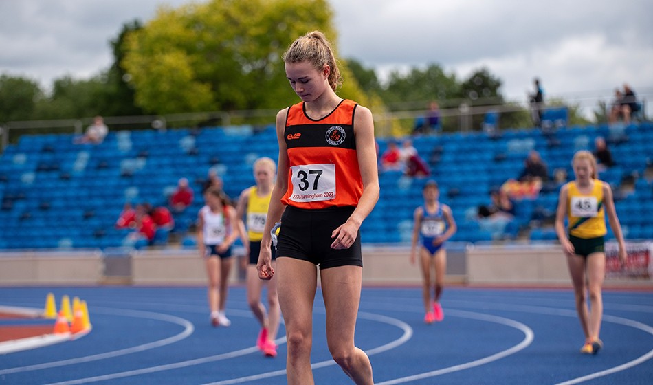 Phoebe Gill: "Kelly Holmes is a massive inspiration" - AW