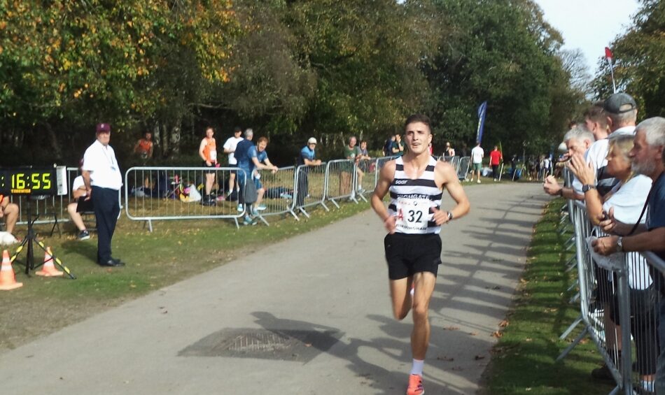 Jacob Allen wins first stage of men - AW