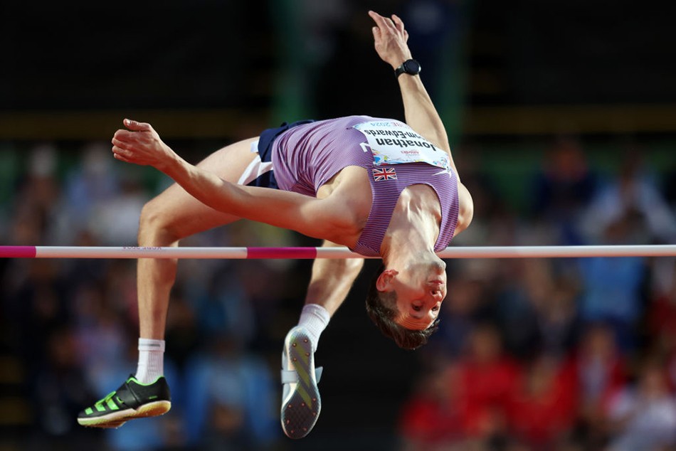 Jonathan Broom-Edwards wins high jump gold in Kobe - AW